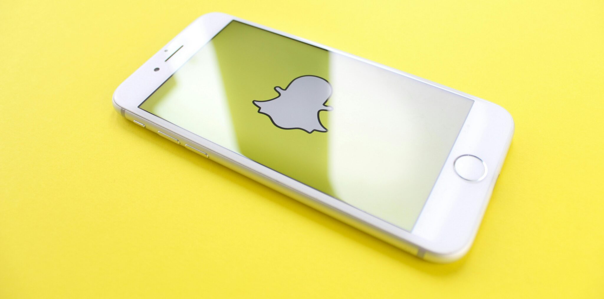 Is It Worth Using Snapchat Ads for Dating Offers? - Affiliate2Day